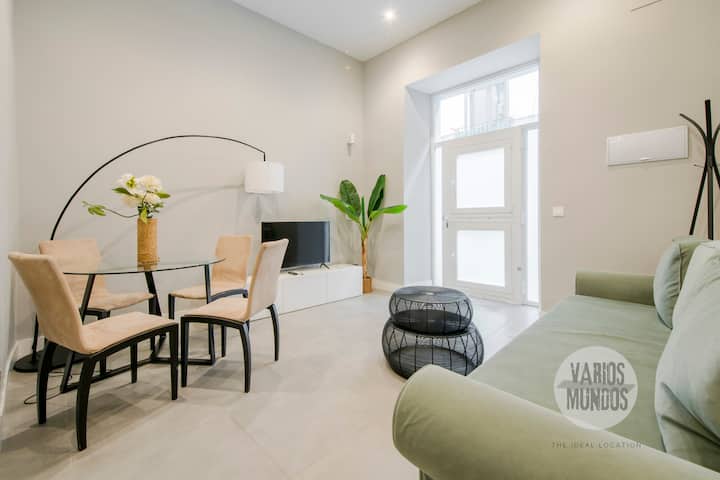 Las Letras A Tus Pies Para 7 En San Pedro 26 - Madrid