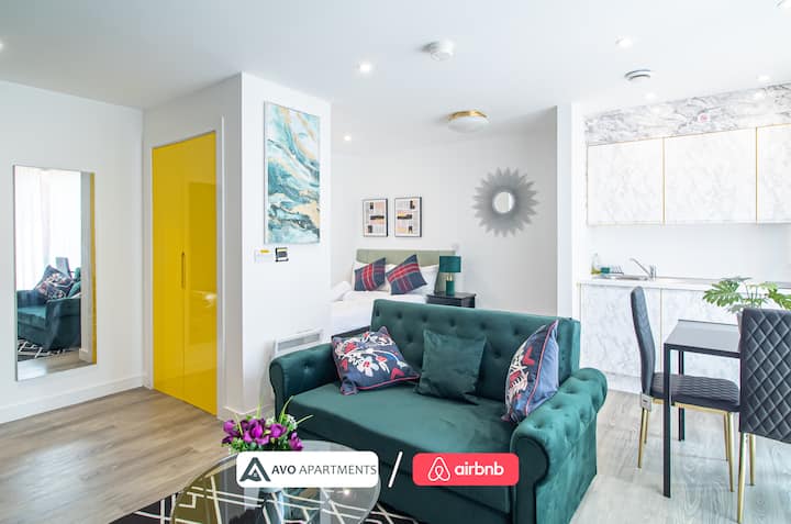 Urban Studio Perfect For City Explorers - Sheffield