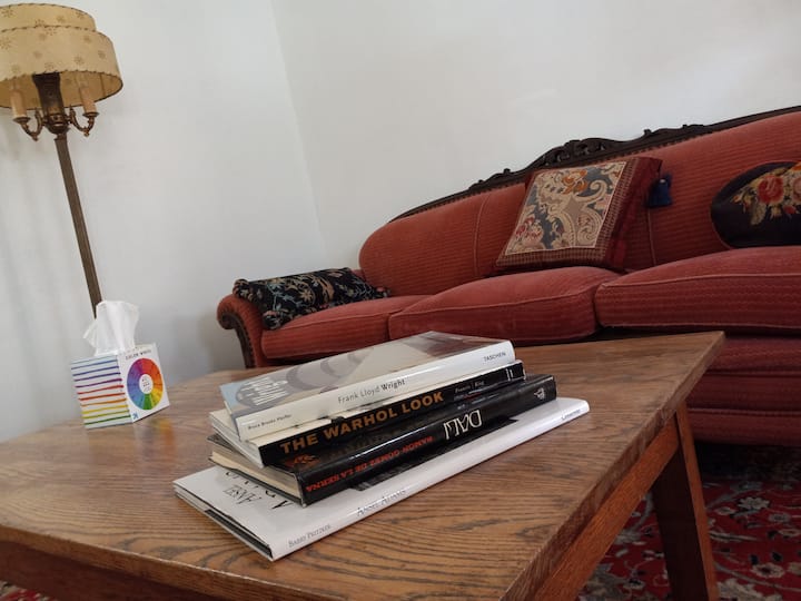 Cozy Quaint Convenient @ Mke 2bdr Bungalow - Milwaukee
