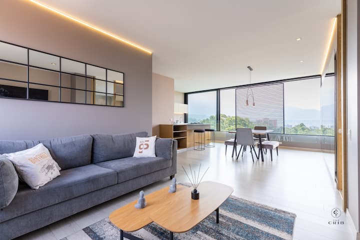 Modern & Sophisticated Apt El Poblado 12th Floor - Colombia