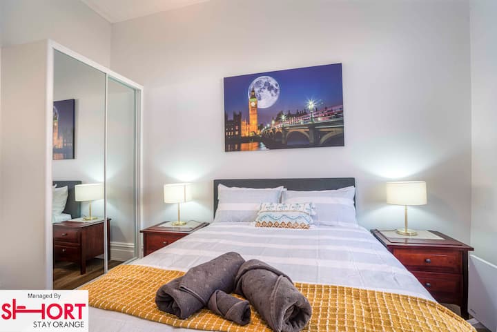 Paddington Villa 2 - With Netflix & Disney Plus - Orange