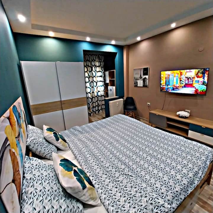 Страхотен апартамент до НДК-наличен частен паркинг - Sofía