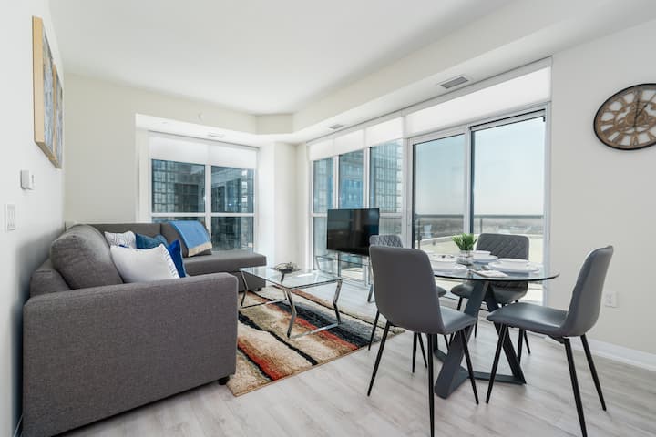 Luxury 2br+den, 2bath, Parking, Breathtaking View - Mississauga