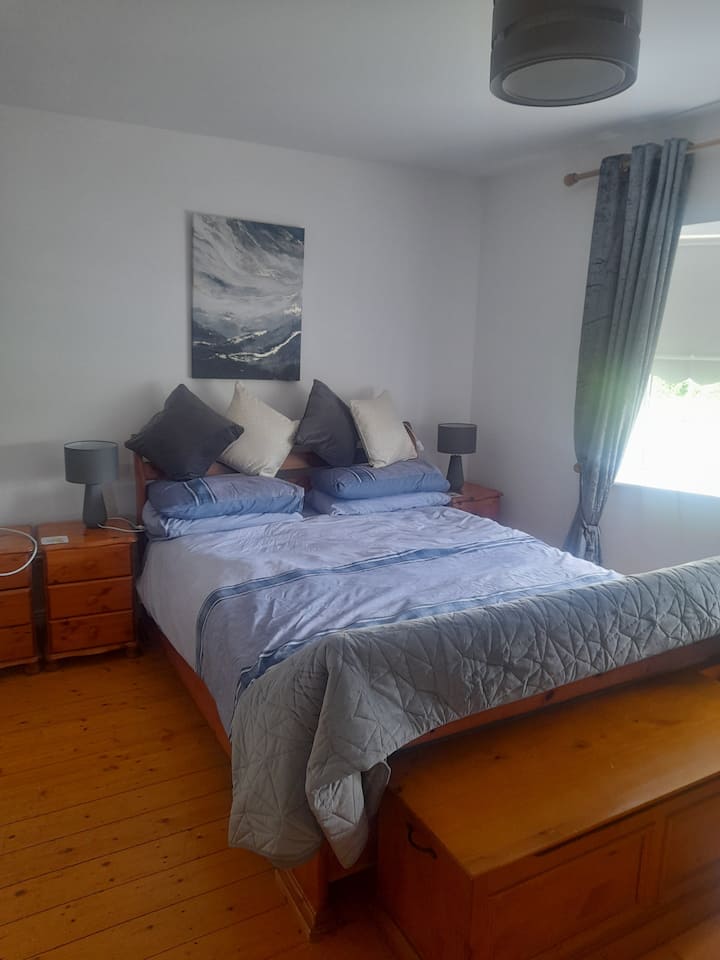 King Sized Luxury In Navan - Navan