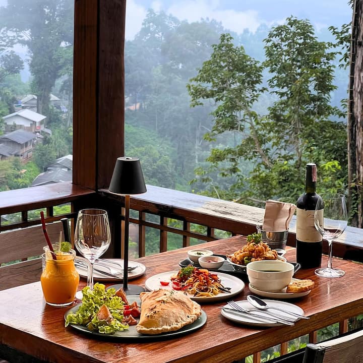 Middle Of Forest Resort&restaurant (Baannhuermek) - Chiang Mai