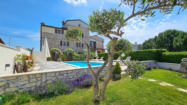Olimpia 1 -App With Terrace And Pool For 2 Persons - Novigrad