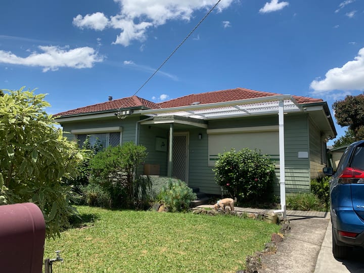 Cosy And Convenient Home. - Dandenong
