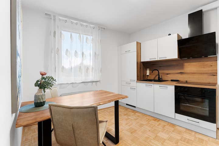 Studio Mit Parkplatz - Neben Uni & See - Klagenfurt am Wörthersee