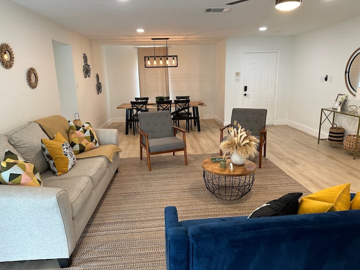 Narsi Princess /4 Bedroom/8 Beds/2 1/2 Bathrooms - Pflugerville, TX