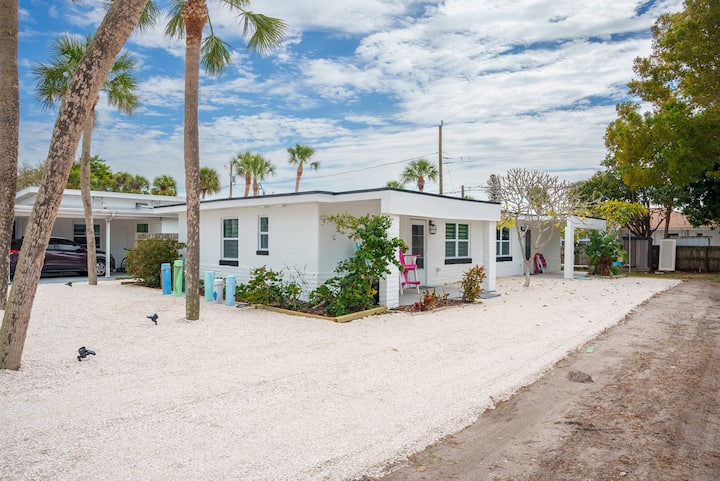 St Pete Beach Duplex A - St. Pete Beach, FL