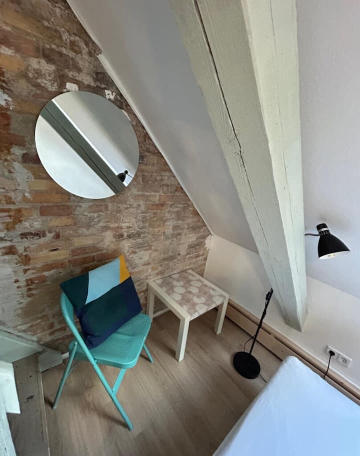 Zimmer In Der City Für Monteure Und Firmen / Dg 3 - Cottbus