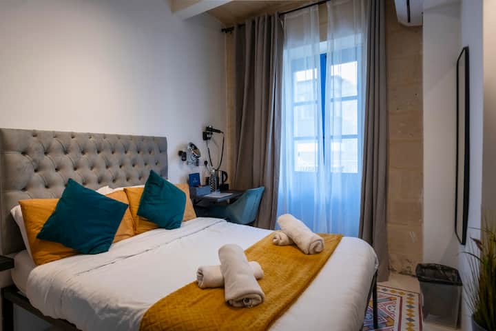Balcony Boutique Suite Valletta - 4th Floor (4a) - Valletta