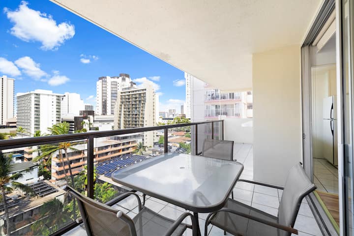 Waikiki - Huge Lanai With Own Wash/dryer & Parking - Honolulu, HI