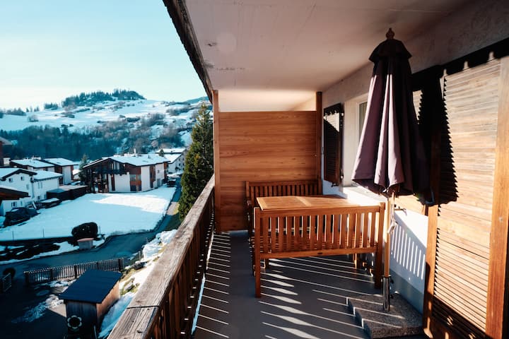 Charmant Appartement - Valendas