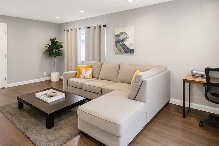 Spacious Orange Retreat W/ Patio & Fireplace - Orange, CA