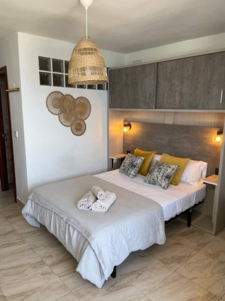 Hermoso Estudio Vista Al Mar - Benalmádena