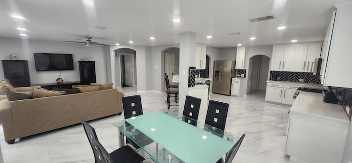 Pearland Getaway - Pearland, TX