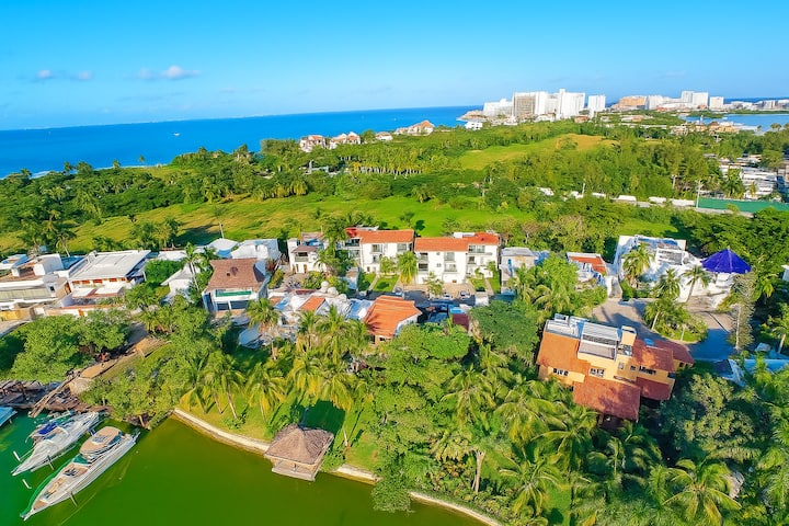 "4-br Oasis With Pool In Heart Of The Hotel Zone" - Cancún