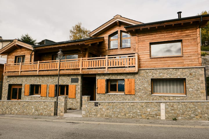Chalet Kusi Wasi A 5* Luxury Home In The Pyrénées - Puigcerdà