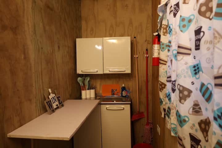 Navarro Getaway Cabin E - Caguas