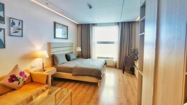 Luxury & Joyful Studio @Sector66 Central Gurugram - Gurgaon