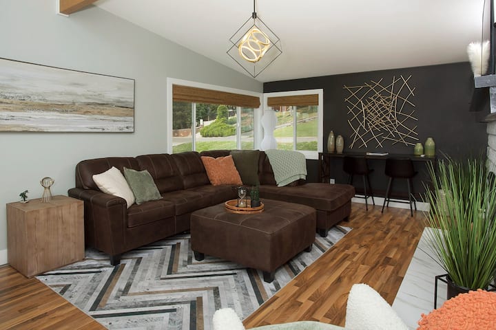 Quiet City Escape-retreat On The Canal And Deck - Billings, MT