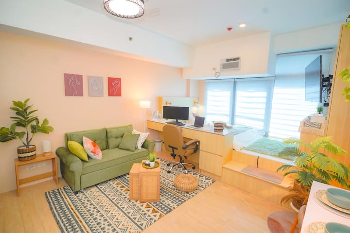 Free Parking! Relaxing Stay W/ Mowai Suites - Quezon City