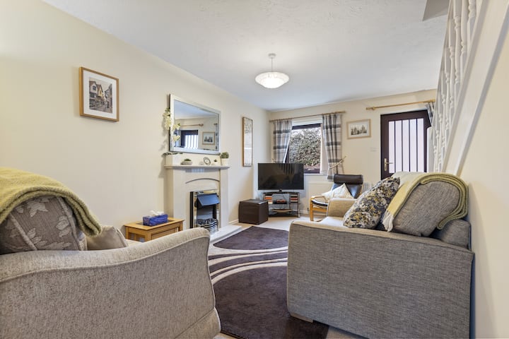 Cosy Townhouse In York With Parking | Fossdyke - York