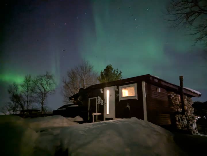 Senja- Charming Cottage By The Sea. Fantastic View - Sørreisa
