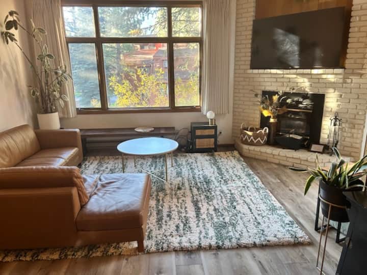 K&j Snow Chateau - Mammoth Lakes, CA