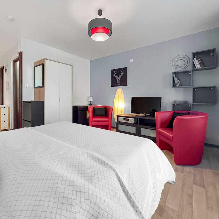 Escale Tranquille Avec Balcon & Parking Privé - Haut-Rhin