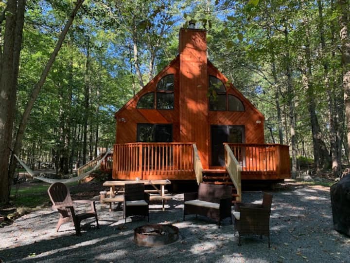 Cozy Chalet - Pocono Pines, PA
