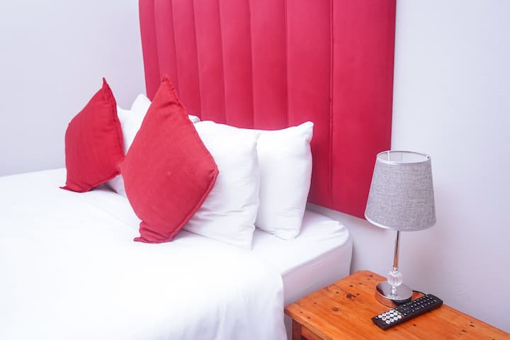 Comfort Queen Suite - Mthatha