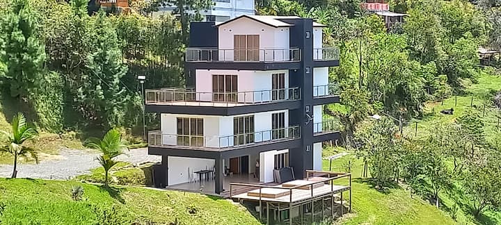 Cottage Maru - Guatape