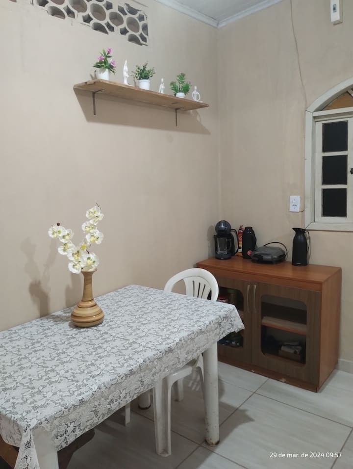 Kitnet Muito Bem Localizado - Cabo Frio