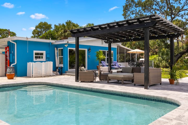 Luxury Waterfront Oasis With Views - Tampa Airport (TPA)