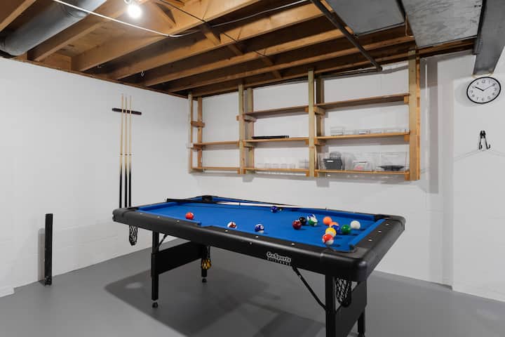 Single-level Stay + Game Room | 10 Min To Easton - コロンバス, OH