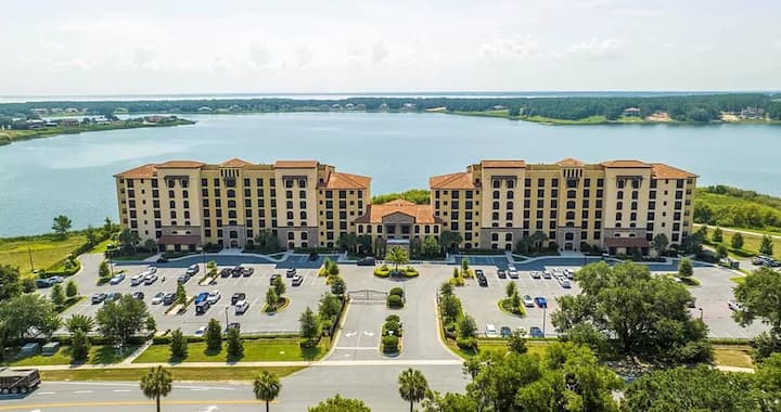 Lakefront Paradise 30 Mins From Disney & Universal - Clermont, FL