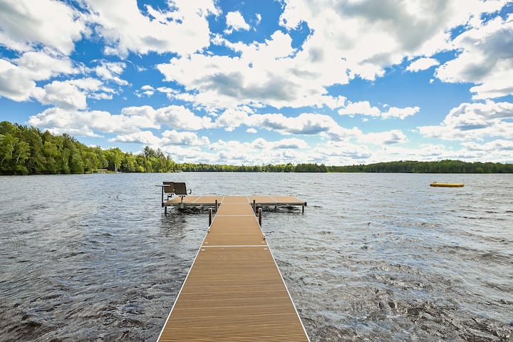 Waterfront Resort | Sleeps 18 | 5 Separate Units - Manitowish Waters, WI