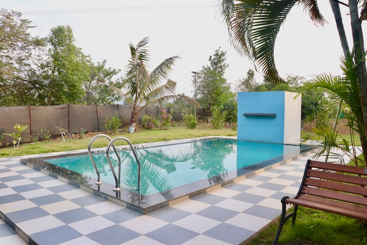 3bhk Lux Villa With Private Pool Nr To Dam - Igatpuri