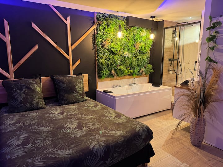 Ambiance Romantique & Jacuzzi Privé - Need’amourii - Noisy-le-Grand