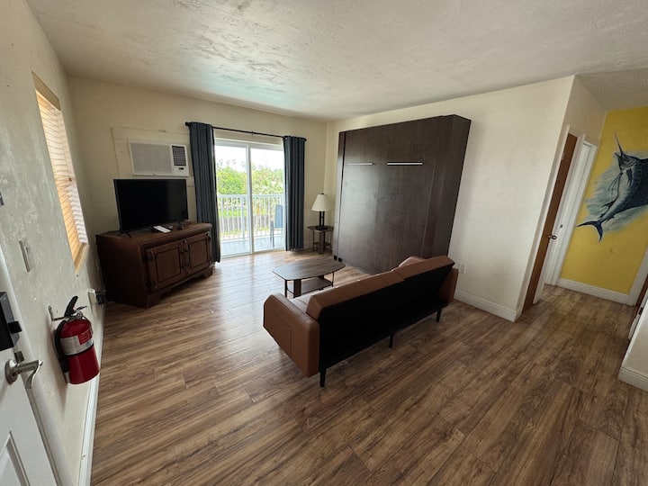 Knight's Key Suites Premium Apartment W/kitchen - Marathon, FL