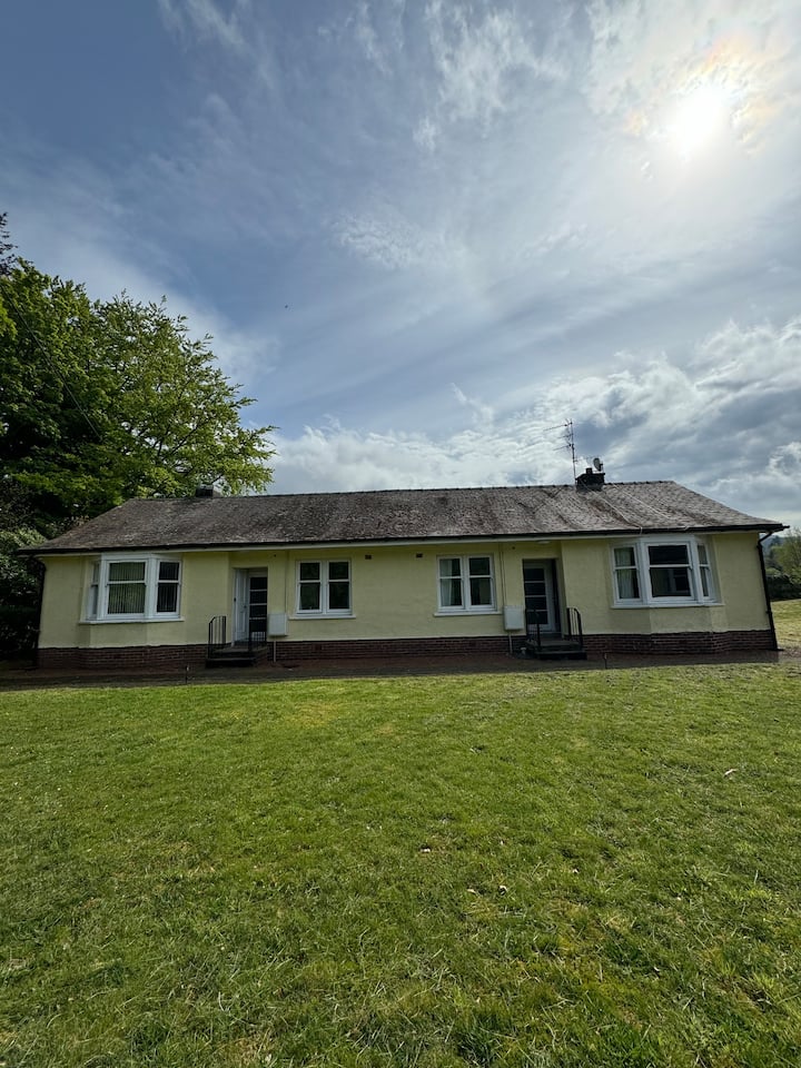 Invereck Cottage 6 (King And Double) - Dunoon
