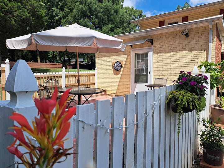 Quiet Retreat For Business Or Family - Harrisburg, NC