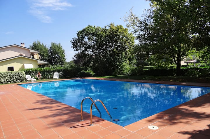 Elegante Ruhige Wohnung, Zentral Bei Garda,xl Pool - Garda