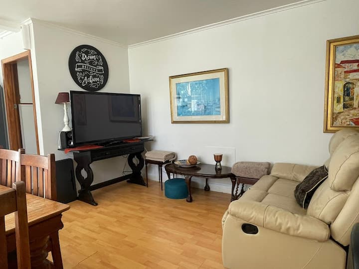 Convenient Birkenhead Apartment - Auckland