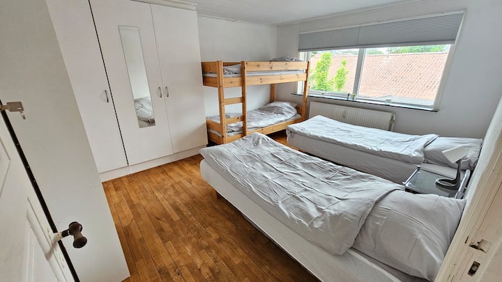 Familieværelse Vær. 1.
Prisen Er For 2 Personer - Thisted