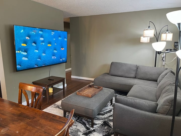 Riverfront Retreat Near Downtown & Broadway - Saskatchewan