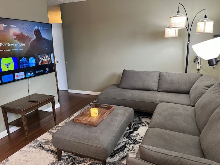 Riverfront Retreat Near Downtown & Broadway - Saskatoon