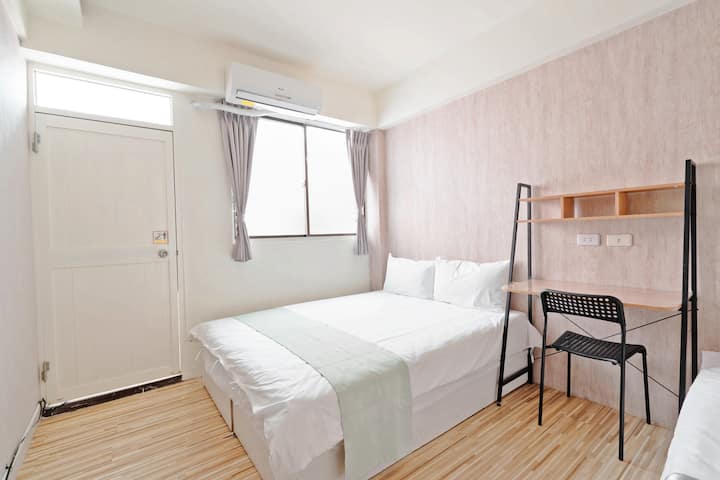 Taichung Elevator 8 People (3 Suites) With Balcony - 彰化縣